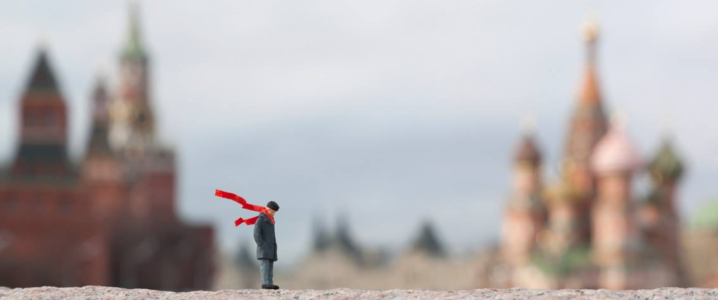 25 Artists creating Mesmerizing Miniature Art - DesignMantic